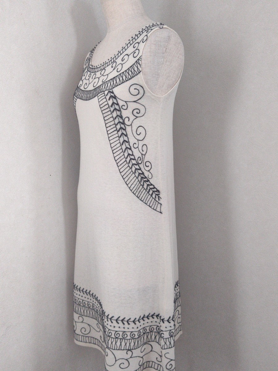 Sybilla シビラ ノースリーブ ワンピース(ワンピース)｜売買されたオークション情報、yahooの商品情報をアーカイブ公開 - オークファン（aucfan.com）