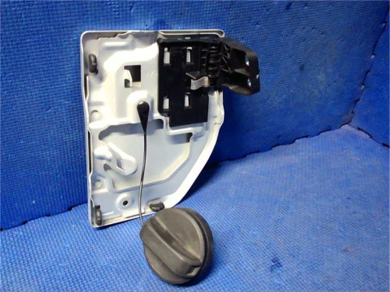 スズキ 純正 エブリィ DA17V フューエルリッド 65910-64P00 P10400-23000512(サイド)｜売買されたオークション ...