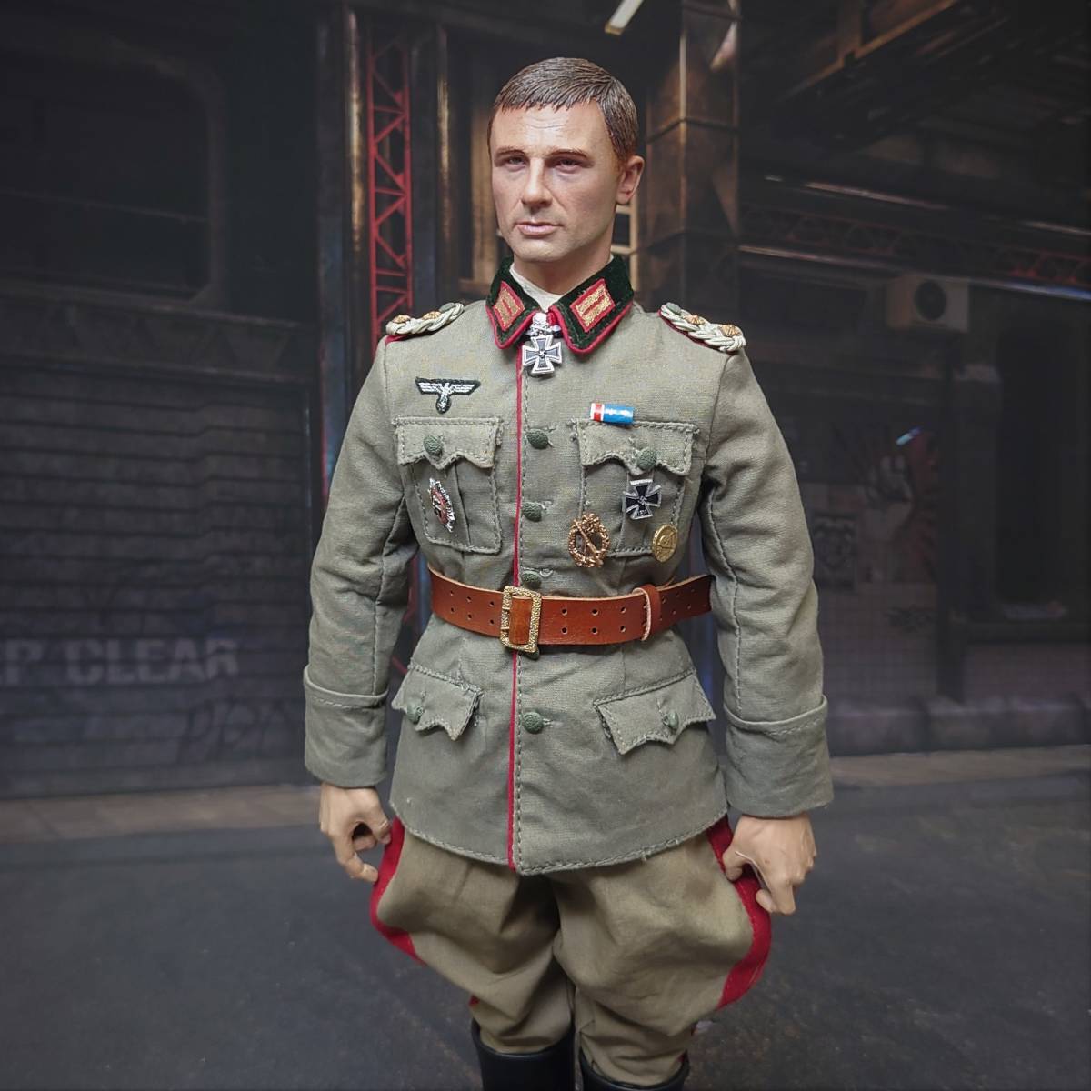 DiD 1/6 スケール / WWⅡ Oberst I.G. Claus Von Stauffenberg OPERATION VALKYRIE / 参謀大佐 / ダニエル クレイグ 似ヘッド ...