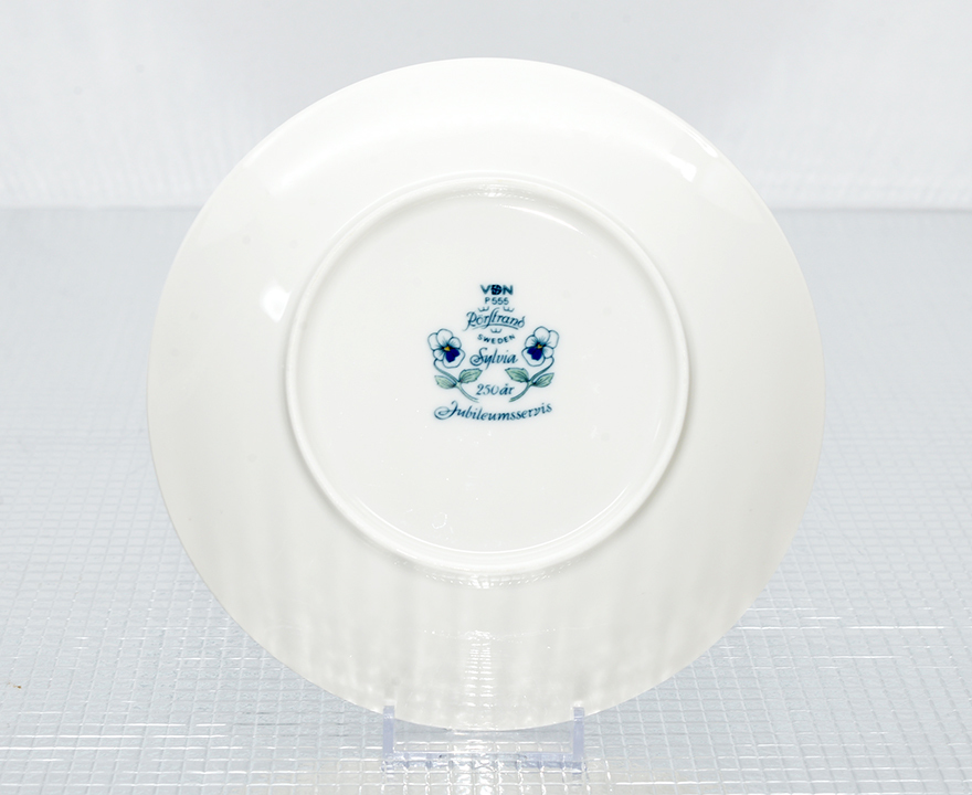 RORSTRAND ロールストランド シルビア プレート デザート皿 17cm No487(アラビア)｜売買されたオークション情報、yahooの商品情報をアーカイブ公開 - オークファン ...