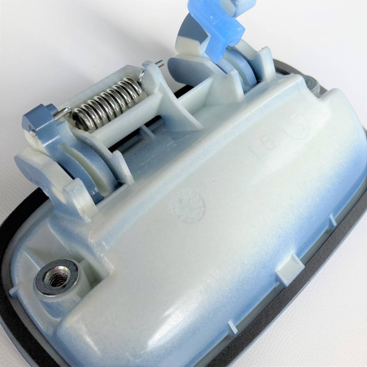 /優良配送 B61 シーブルー 青 水色 エッセ L235S L245S ドアノブ アウターハンドル バックドア リアゲート ハッチ ダイハツ 純正品(リア)｜売買されたオークション情報 ...