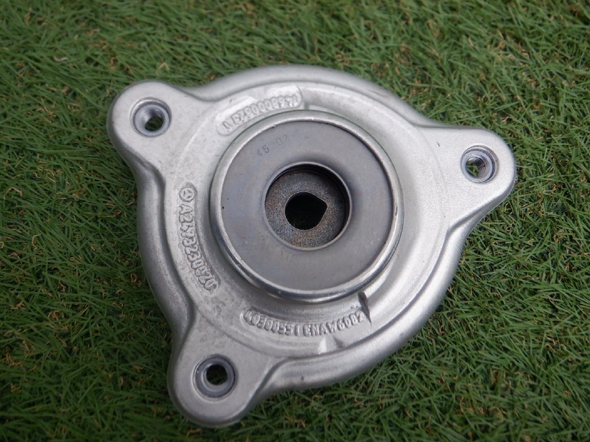 ベンツ純正 W177 Aクラス フロント サスペンション アッパーマウント 片側 A2473230020 m-23-10-36(サスペンション ...