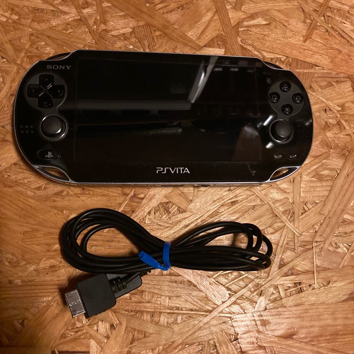 動作良好 SONY PSVITA プレイステーションヴィータ 本体 SCPH-1100 ブラック Vita 充電ケーブル付属(PS Vita ...