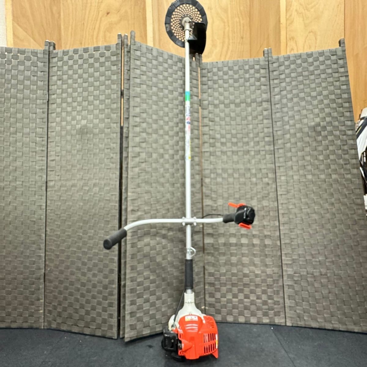 C824-O46-328 引取or大型配送業者 MARUYAMA 丸山 BIG M KC26NX1 エンジン 刈払機 草刈り機 26cm ② ...