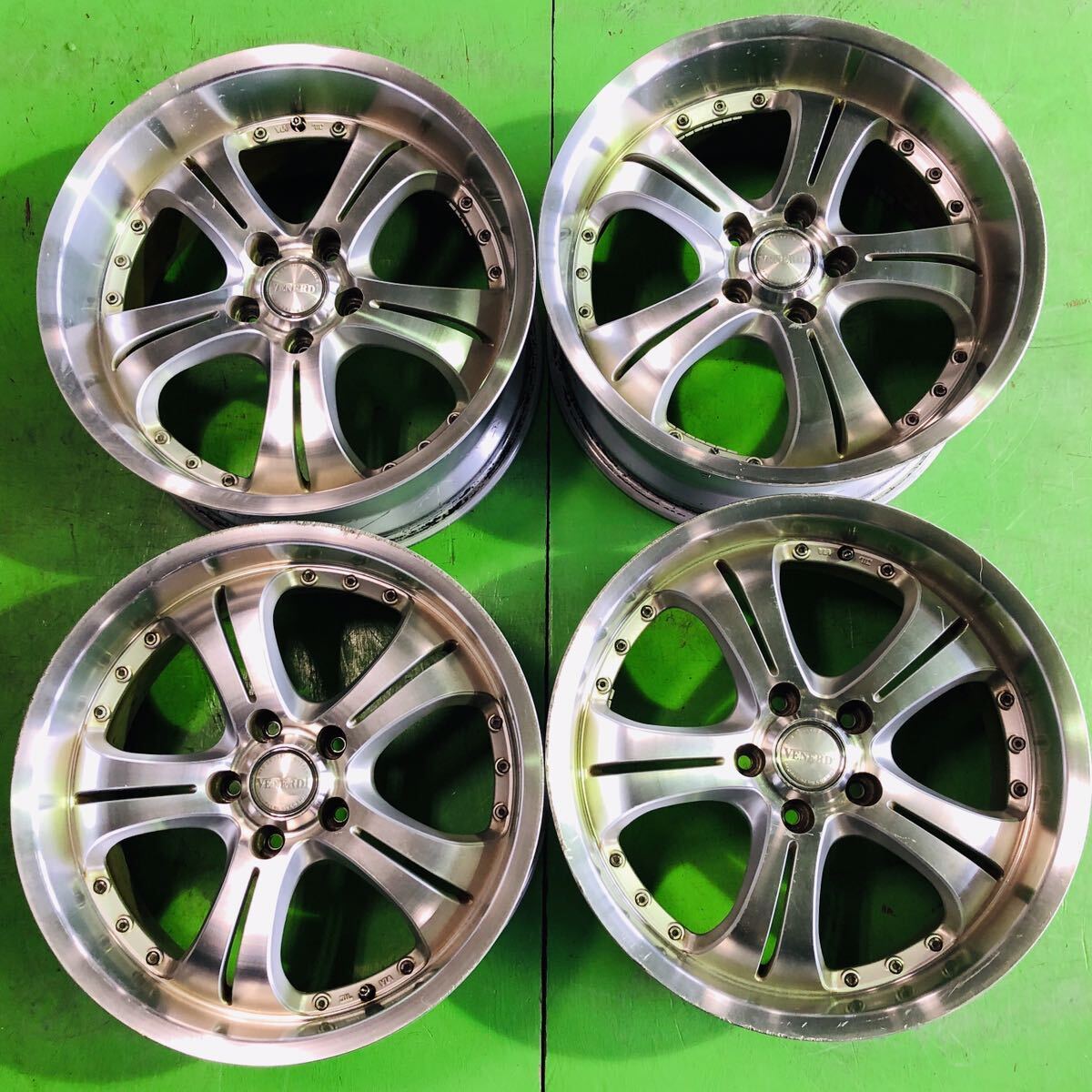 NT520 COSMIC VENERDI ヴィネルディ ベネルディ ホイール 18×8J +38 18×9J +35 PCD 114.3 30 ...