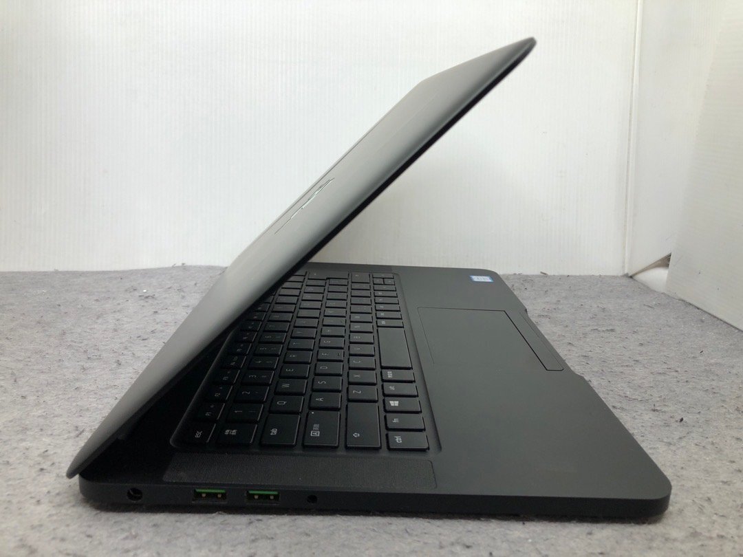 Razer Razer Blade RZ09-0195 Corei7-7700HQ 16GB SSD1TB NVMe NVIDIA ...