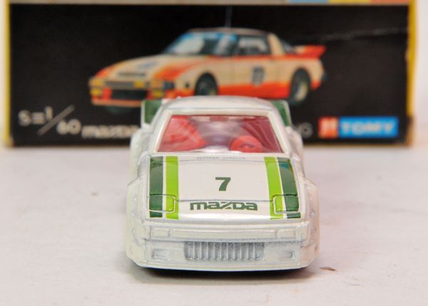 トミカ マツダ サバンナRX7 黒箱74 シール付き 絶版珍品(乗用車)｜売買されたオークション情報、yahooの商品情報をアーカイブ公開 - オークファン（aucfan.com）