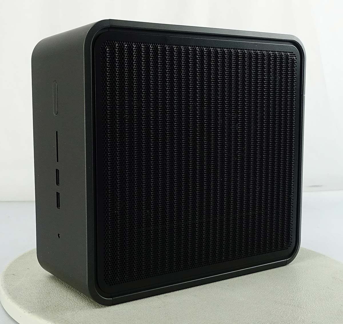 CMOS電池切れ ベアボーン Windows11 Intel NUC BKNUC9VXQNX/Xeon E-2286M/メモリ64GB ...