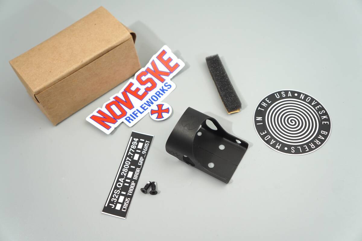 実物 NOVESKE コラボ Jagerwerks B.R.O.S BROS Trijicon SRO 用フッド Trijicon ...