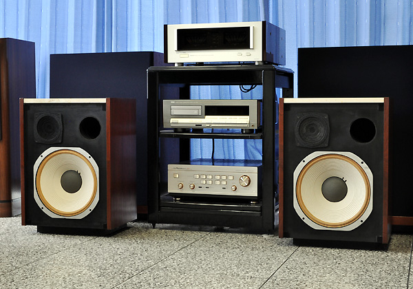 ヴィンテージ JBL L101 Lancer ランサー101 オリジナル 1ペア(JBL)｜売買されたオークション情報、yahooの商品情報を ...