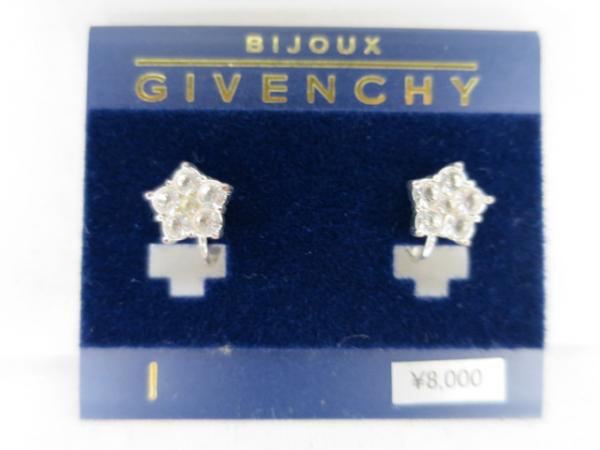 D721 ジバンシー/GIVENCHY 花型ストーン イヤリング 20 A(イヤリング、ピアス)｜売買されたオークション情報、yahooの商品 ...