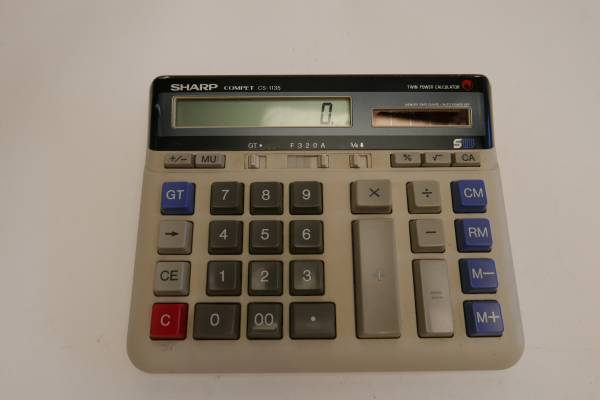 SHARP レトロ電卓 10桁 COMPET CS-1135 キーボード ボタン 完動品(シャープ)｜売買されたオークション情報、yahooの ...