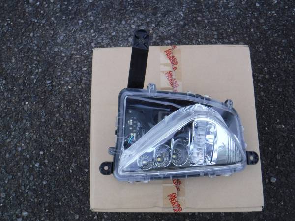 zvw50 プリウス LED フォグ 左 81220－47030 純正 トヨタ(トヨタ用)｜売買されたオークション情報、yahooの商品情報を ...