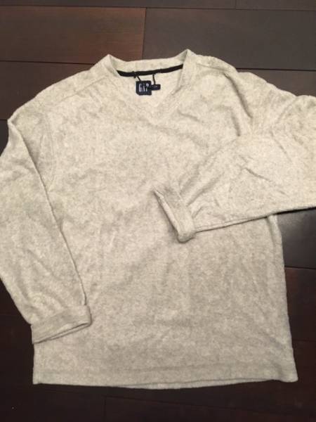 GAP XSサイズ フリース ライトグレー Vネック(セーター)｜売買されたオークション情報、yahooの商品情報をアーカイブ公開 - オークファン（aucfan.com）