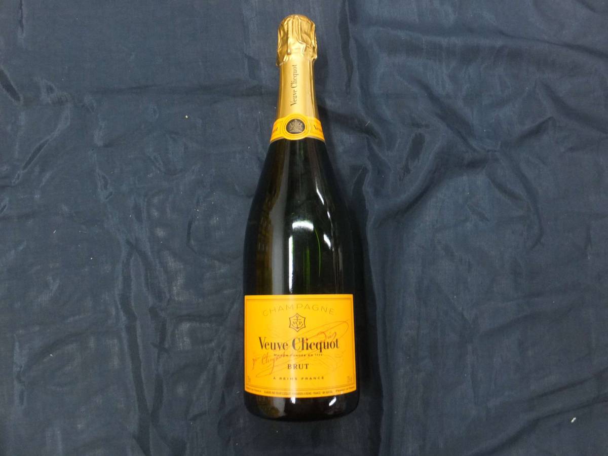 se698 ヴーヴ クリコ ポンサルダン ブリュットNVイエロー ラベル シャンパン 750ml 12度(シャンパーニュ)｜売買されたオークション情報、yahooの商品情報をアーカイブ公開 ...