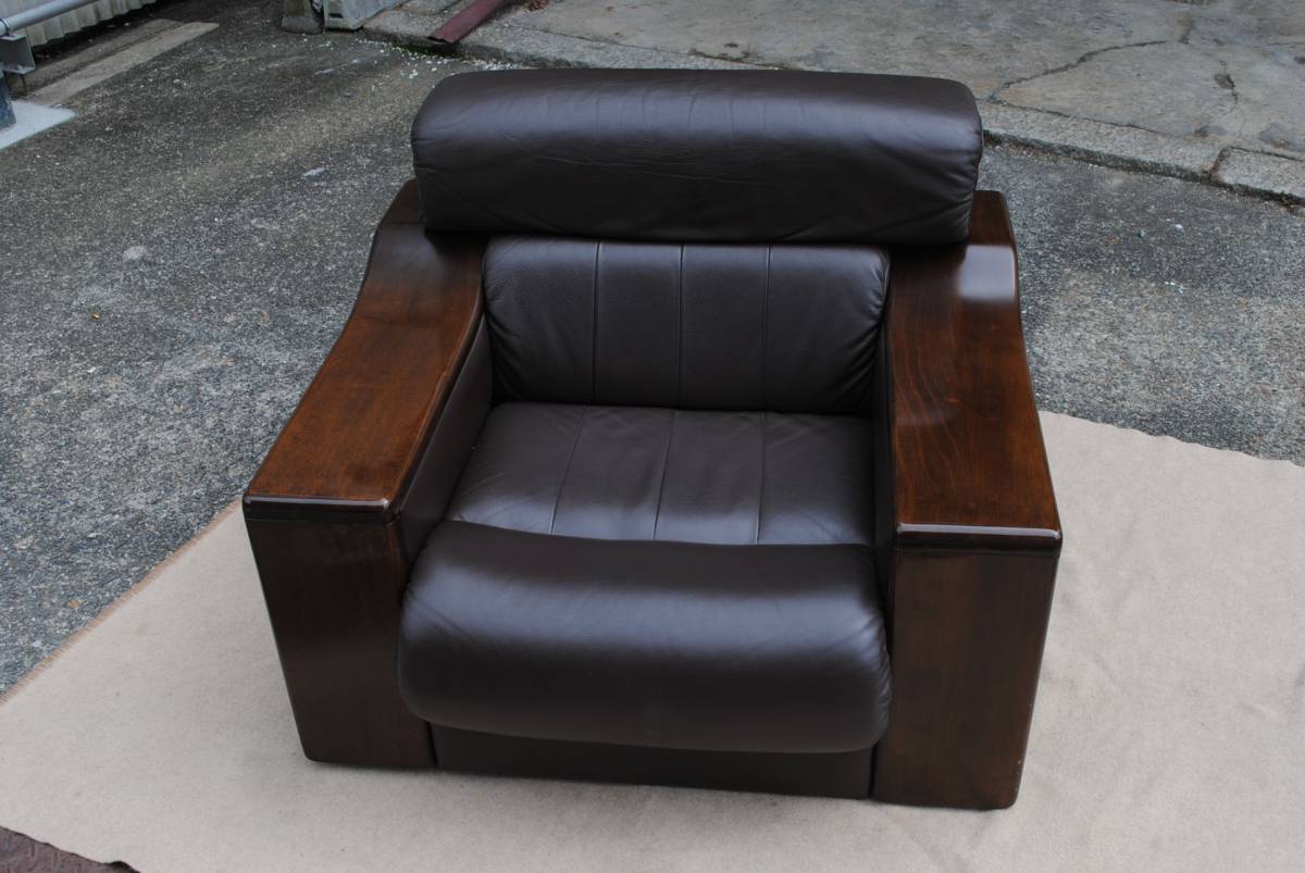 E529 応接ソファ 一人掛け用 1 一人掛け/椅子/イス/革/座り心地かため/ブラウン/こげ茶/来客/応接室(シングルソファ)｜売買されたオークション情報、yahooの商品情報をアーカイブ ...