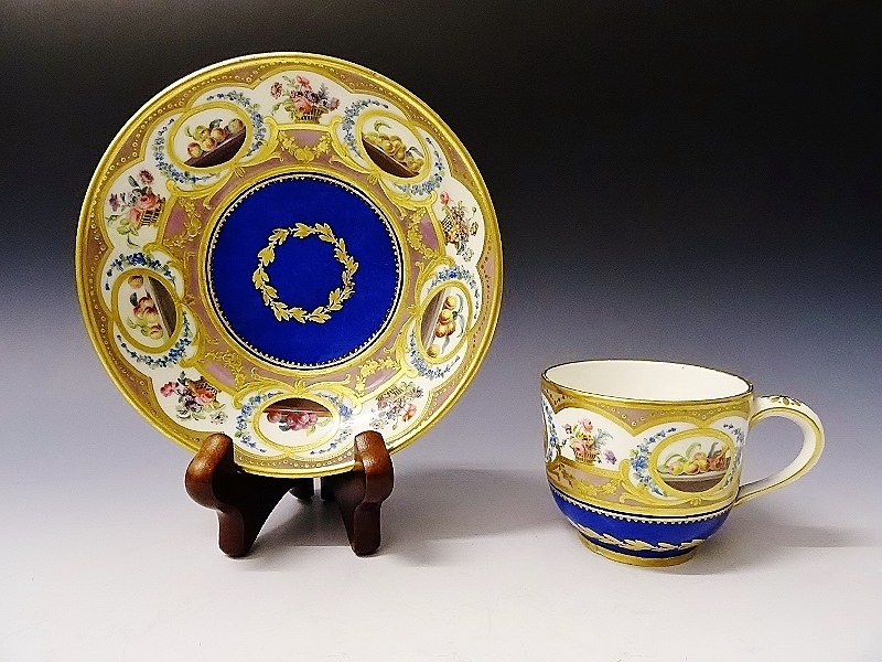 1785年 セーブル カップ＆ソーサー(セーブル)｜売買されたオークション情報、yahooの商品情報をアーカイブ公開 - オークファン ...