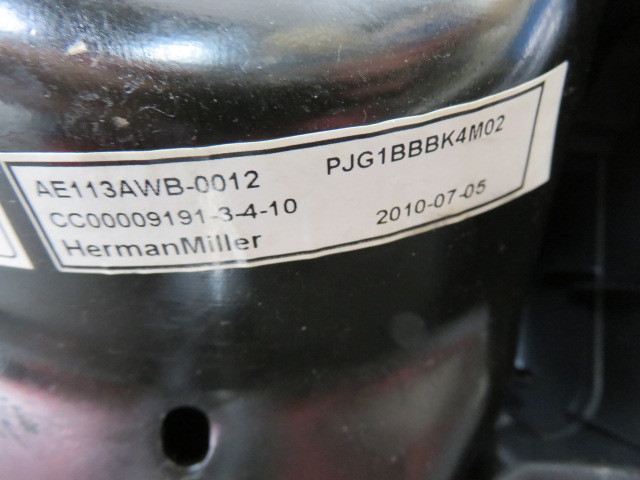 ST310 HermanMille AE113AWB-0012 PJG1BBBK4M02 アーロンチェア 現状販売(ハーマンミラー)｜売買され ...