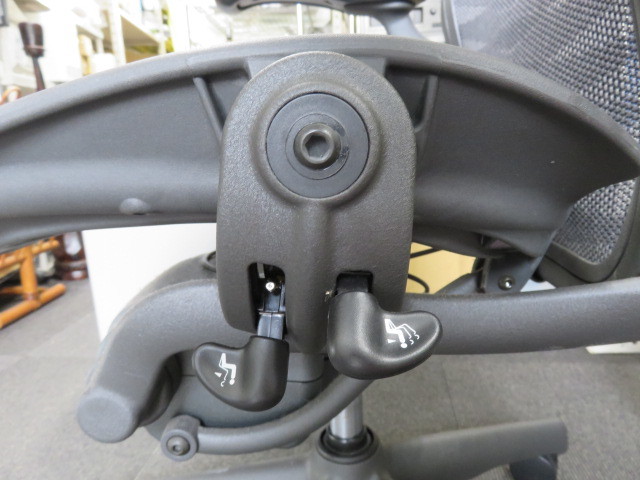 ST310 HermanMille AE113AWB-0012 PJG1BBBK4M02 アーロンチェア 現状販売(ハーマンミラー)｜売買され ...