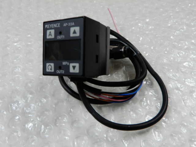 KEYENCE キーエンス 2色表示式デジタル圧力センサ 本体 正圧タイプ AP-33A ③(電材、配電用品)｜売買されたオークション情報 ...