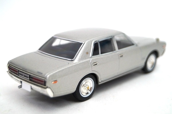 トミカLV 1/43 日産 グロリア NISSAN GLORIA 2000 スーパーデラックス 1971年式 グレー LV-N4305a ...