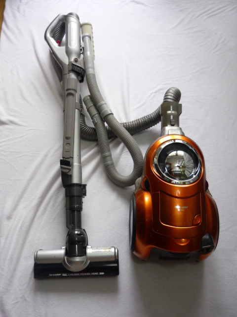 SHARP EC-VX2 シャープ プラズマクラスター 掃除機 サイクロンタイプ オレンジ 取扱説明書付(シャープ)｜売買されたオークション情報、yahooの商品情報をアーカイブ公開 ...