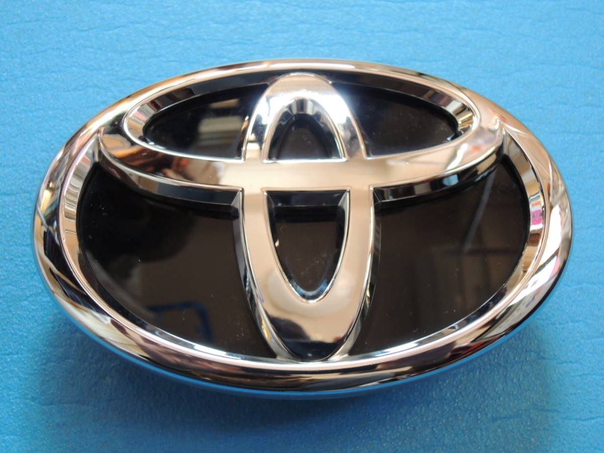 TOYOTA トヨタ 純正エンブレム 品 75403-28030 75403-28040 75432-28020(トヨタ)｜売買された ...