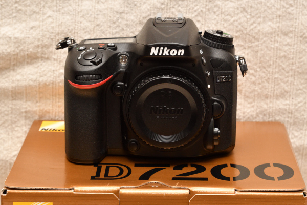 Nikon D7200 ボディ ショット数1800(ニコン)｜売買されたオークション情報、yahooの商品情報をアーカイブ公開 - オークファン（aucfan.com）