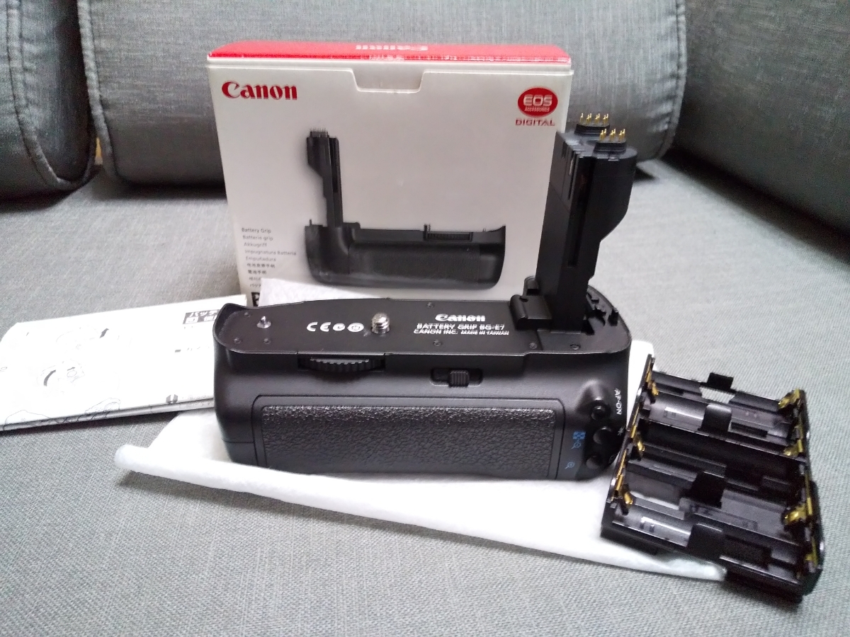 Canon BG-E7 バッテリーグリップ EOS7D用(キヤノン)｜売買されたオークション情報、yahooの商品情報をアーカイブ公開 - オークファン（aucfan.com）
