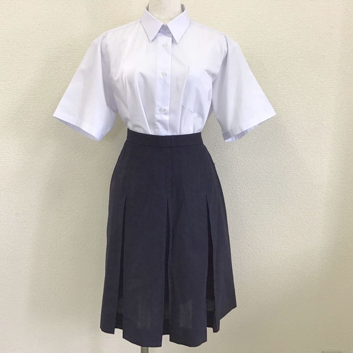 844 大阪府 枚方津田高校 スカート ブラウス 2点セット /旧制服/LL/W75/丈54/TOMBOW/夏用/制服/中学校/高校/女子学生/学生服(学生服)｜売買されたオークション情報 ...