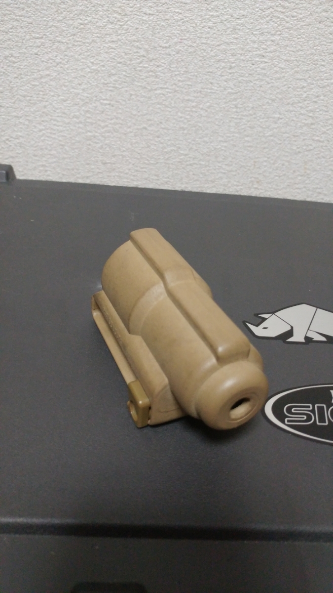 SUREFIRE 実物 V70 スピード ホルスター シュアファイア TAN 放出品(シュアファイヤー)｜売買されたオークション情報 ...