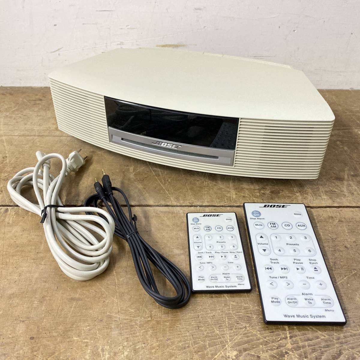 ZS BOSE Wave music system MODEL AWRCC パーソナルオーディオシステム ホワイト リモコン2点 通電(一般 ...