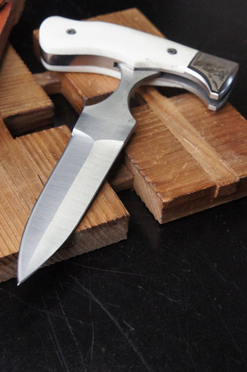 Theone Wood Push Dagger Knife/Necklace Knife Hand Stab Thorn Push Knife ...