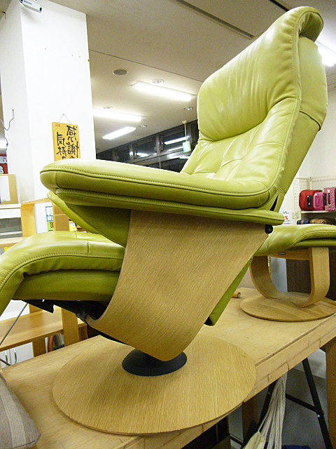 引取歓迎/北九州 karimoku カリモク ザ ファースト パーソナルチェアー & オットマン ライムグリーン RU72 RU02 現状品 H8(カリモク家具)｜売買されたオークション情報 ...