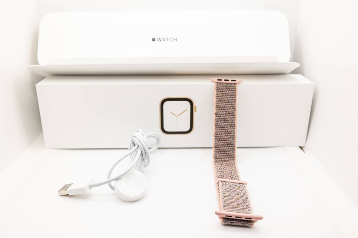 アップルウォッチ シリーズ4 GPS Apple Watch Series4 GPS Gold Aluminum Case 44mm Pink ...