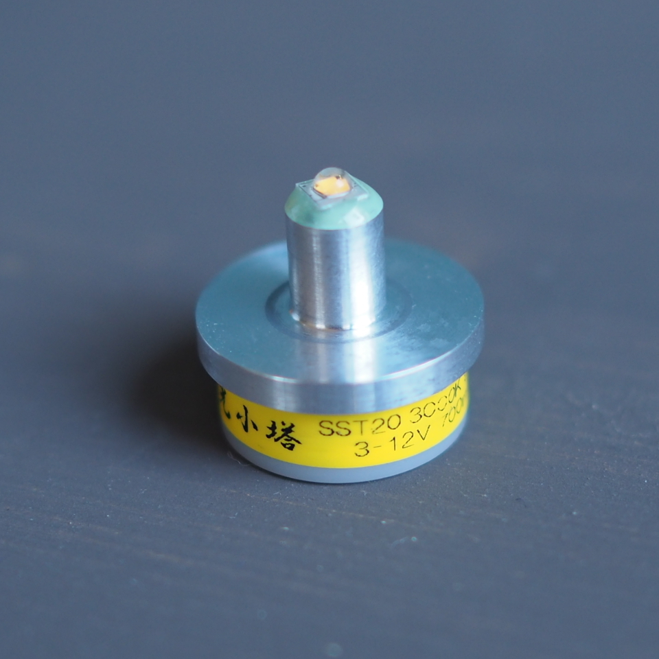 H2T 雷光小塔E SST-20 3000K 3 9V 700mA 検 SUREFIRE E1 E2 L4(シュアファイヤー)｜売買されたオークション情報、yahooの商品情報をアーカイブ公開 ...