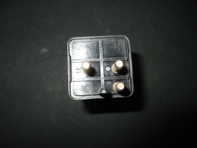 ベンツ W123 R107 ウインカー リレー 0008210963 部品取車両あり フラッシャー ハザード ターンシグナル 230E ...