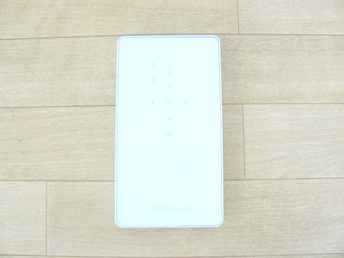 PTVdisplay SMART MINI PROJECTOR P81 スマート ミニ プロジェクター ホワイト ABC15 /I7-8903(本体)｜売買されたオークション情報、yahooの ...