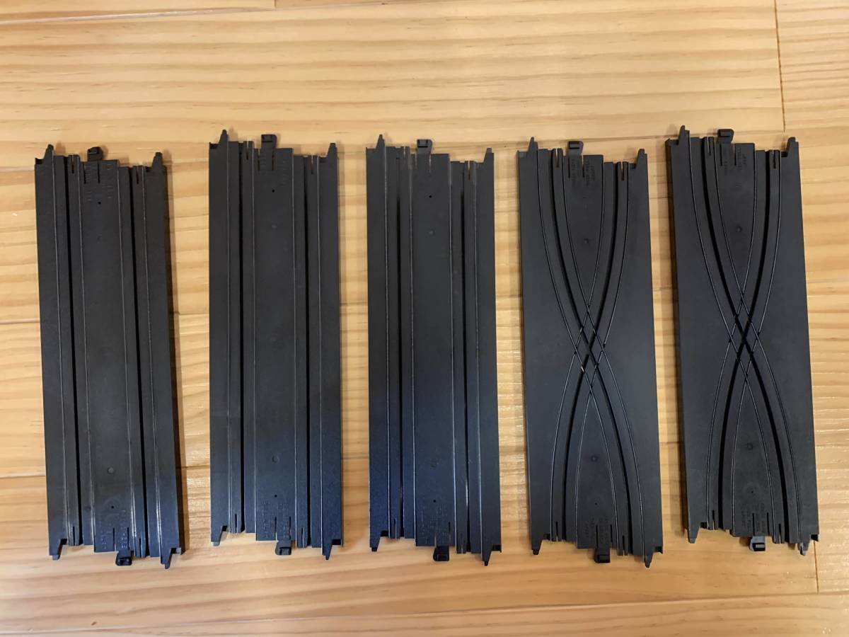 TYCO 9” TRAIGHT TRACK No B 5829 3枚 & 299MM 9" STR LANE CHANGER 2枚(コース)｜売買されたオークション情報、yahooの商品情報を ...