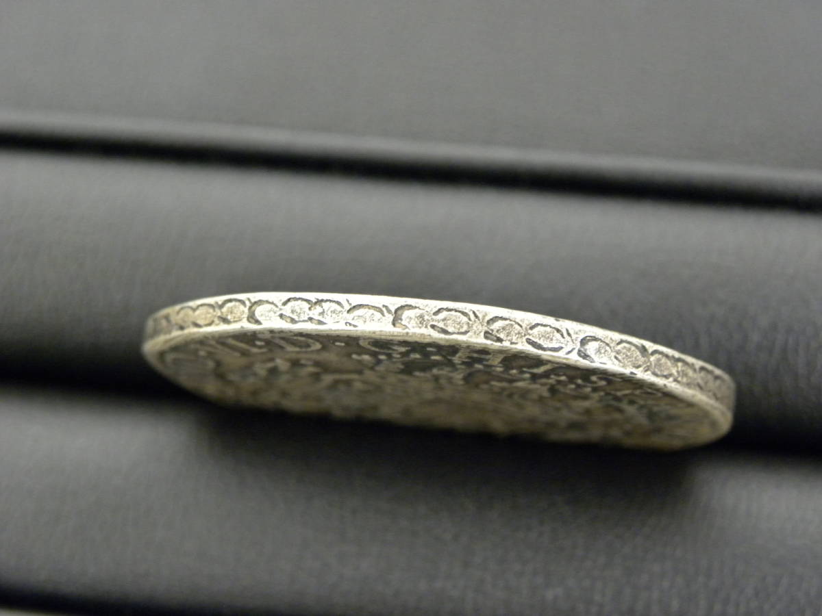 古銭祭 メキシコ 8レアル ピラーダラー 1756 MM フェルナンド 6世 銀貨 VTRAQUE VNUM FERDND Ⅵ D G ...