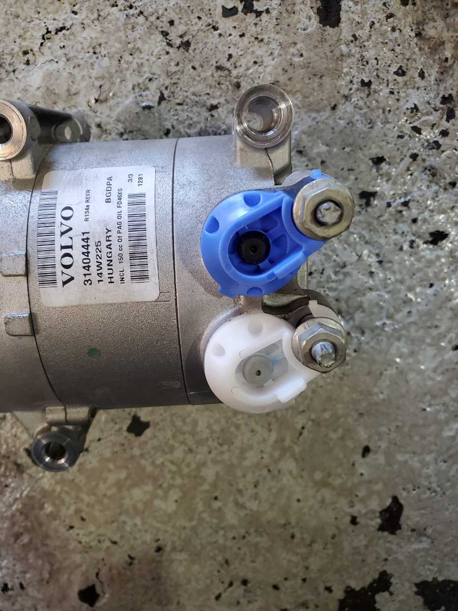 VOLVO ボルボ V40 エアコンコンプレッサー 純正 31404441 DBA-FB4164T(ボルボ用)｜売買されたオークション情報 ...