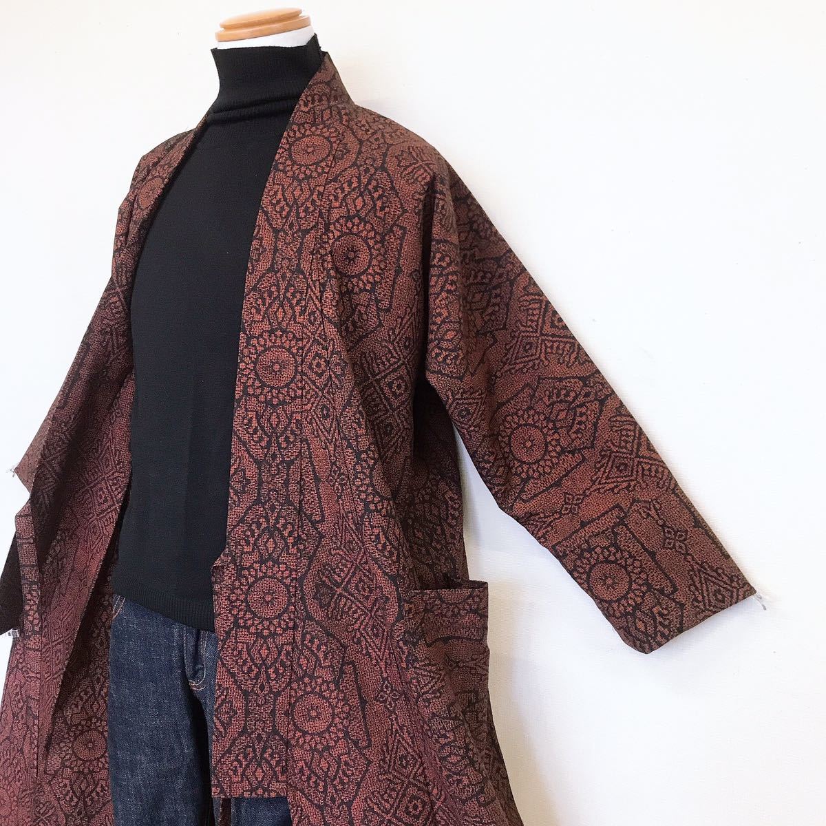 心和 着物リメイク 作務衣コート ガウンコート ポケット付 和装 ロング カーディガン 総柄 男性 Lサイズ 赤茶 ハンドメイド B1014(作務衣)｜売買されたオークション情報、yahooの ...