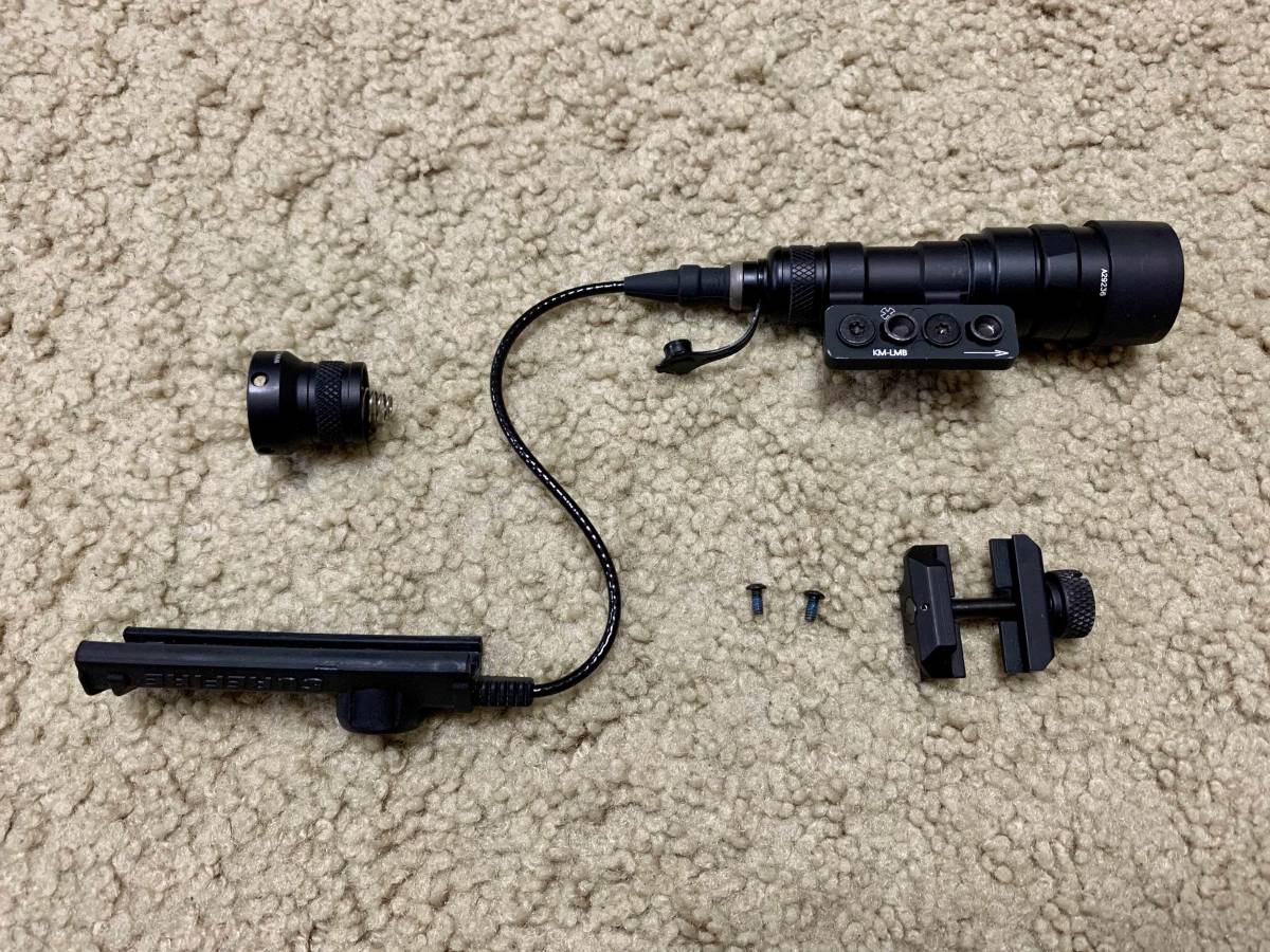 SUREFIRE M300 Mini Scout Light LED WeaponLight シュアファイア M300A M300B ...