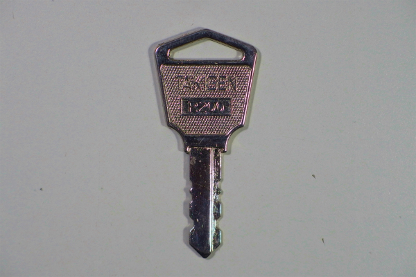 タキゲン/TAKIGEN/R200/1本/電気盤用/#7-8(電材、配電用品)｜売買されたオークション情報、yahooの商品情報をアーカイブ ...