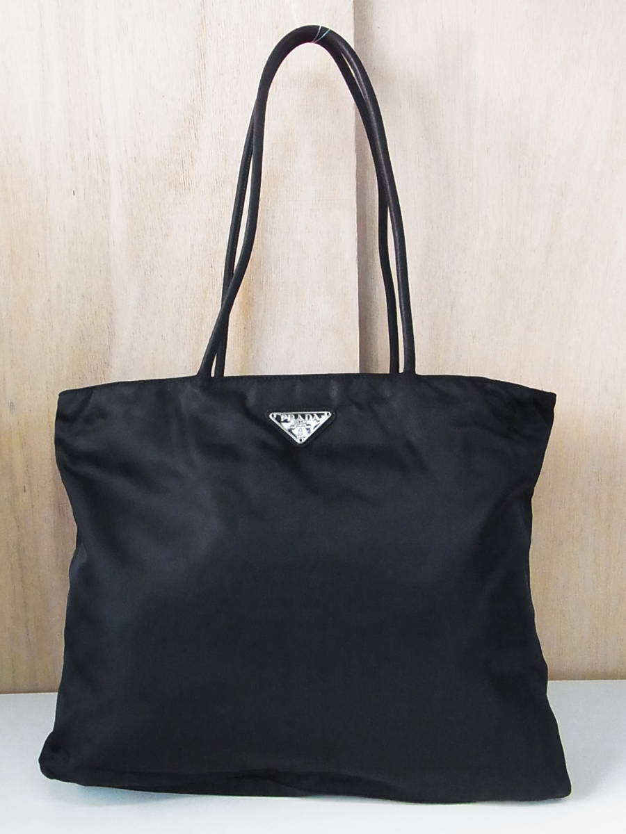 TS 綺麗 PRADA プラダ 三角プレート ナイロン ハンドバッグ 黒 鞄3(トートバッグ)｜売買されたオークション情報、yahooの商品情報をアーカイブ公開 - オークファン（aucfan ...