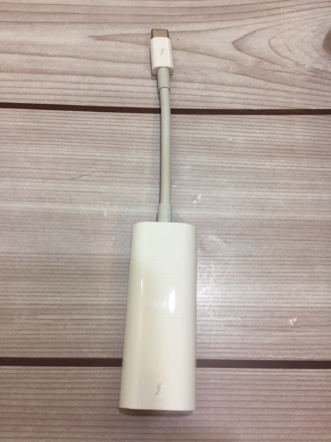 3158 Apple純正 Thunderbolt Model A1790 EMC 3062 アップル Adapter 可動確認済 現状品 ...