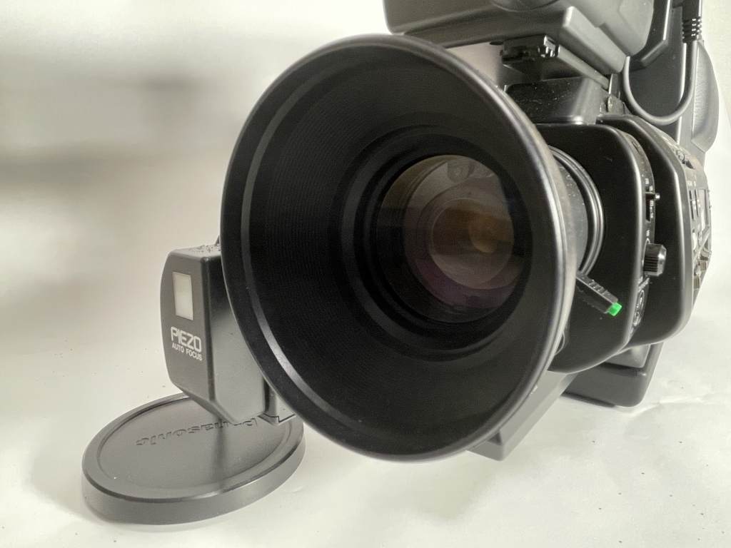 Panasonic NV-M10000 S-VHS 2CCD 光学X10 昭和レトロ 付属品多数(その他)｜売買されたオークション情報 ...