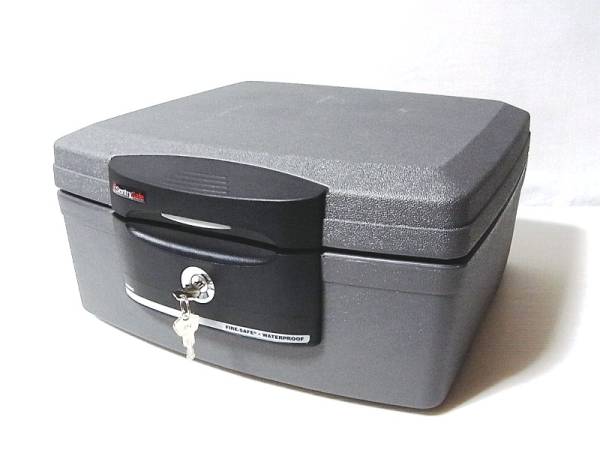 MADE IN USA 耐火金庫 Sentry Safe R4132 カギ付き(金庫)｜売買されたオークション情報、yahooの商品情報を ...