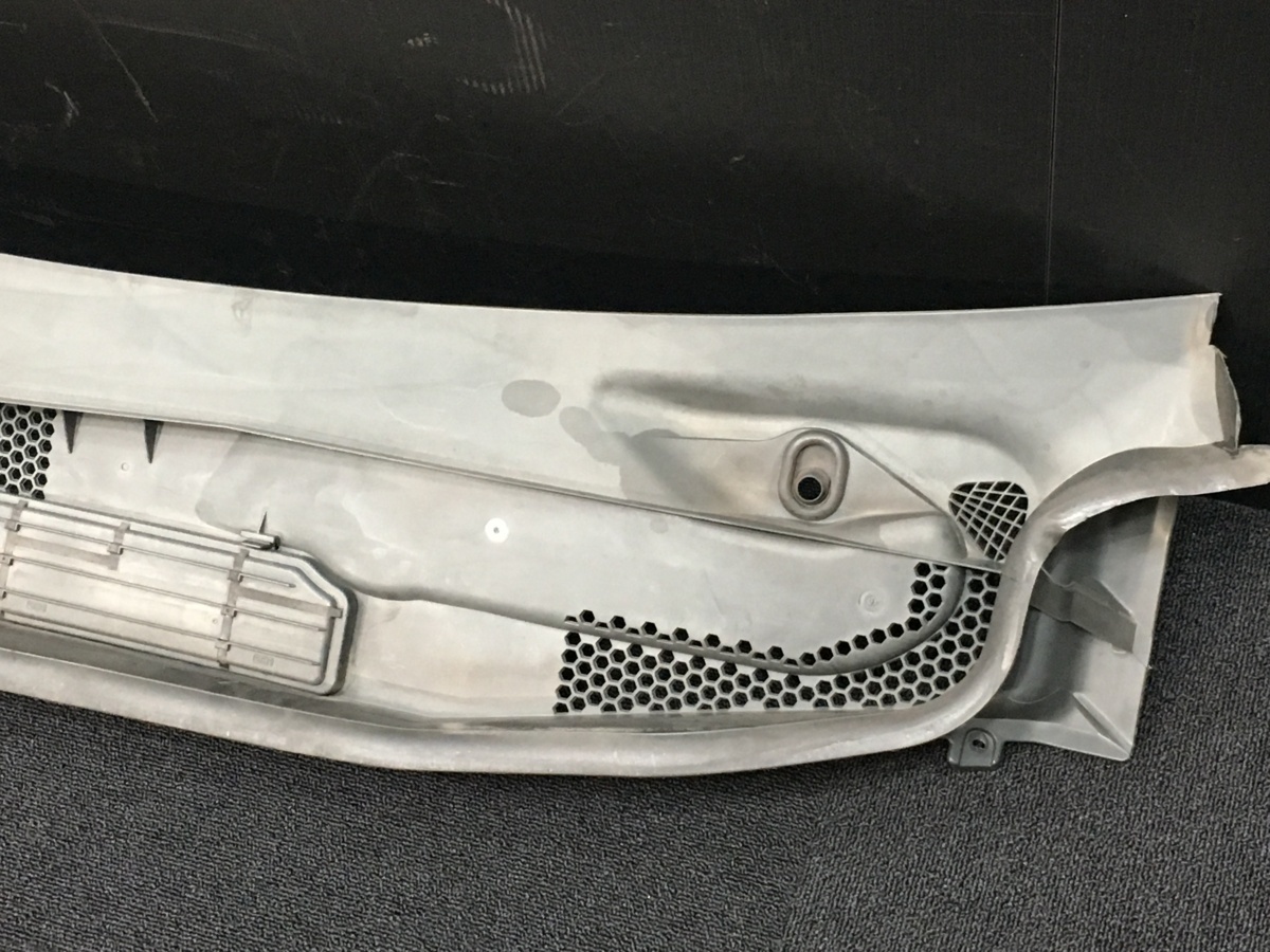 17 W245 B170スポーツ カウルトップ 1698300413 Bクラス 黒191 H21.1月 60575km(その他)｜売買された ...