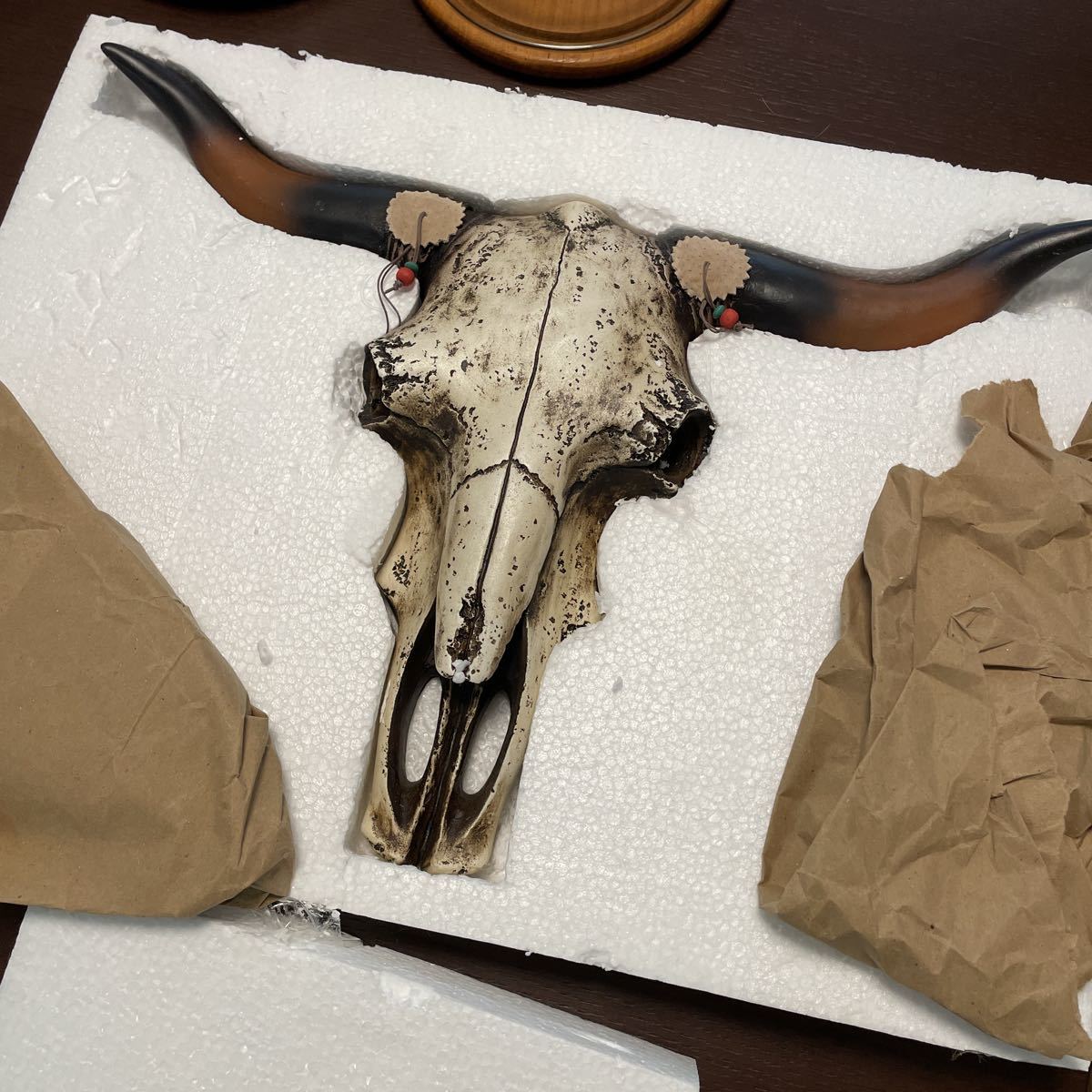 バッファロースカル フィギュアの壁掛けはいかが しょうか アメリカン雑貨 先住民族の魔除け およそ横46×縦33センチ(オブジェ)｜売買された ...